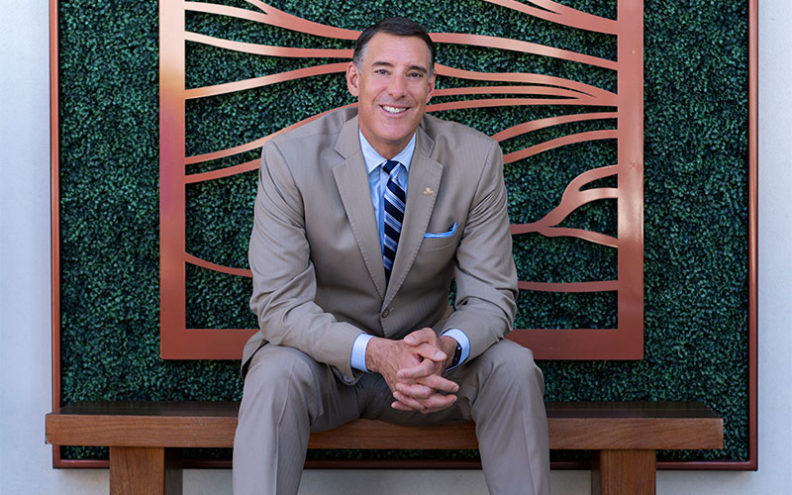 Mike Massari: Big Man on the Strip and Beyond - Smart Meetings